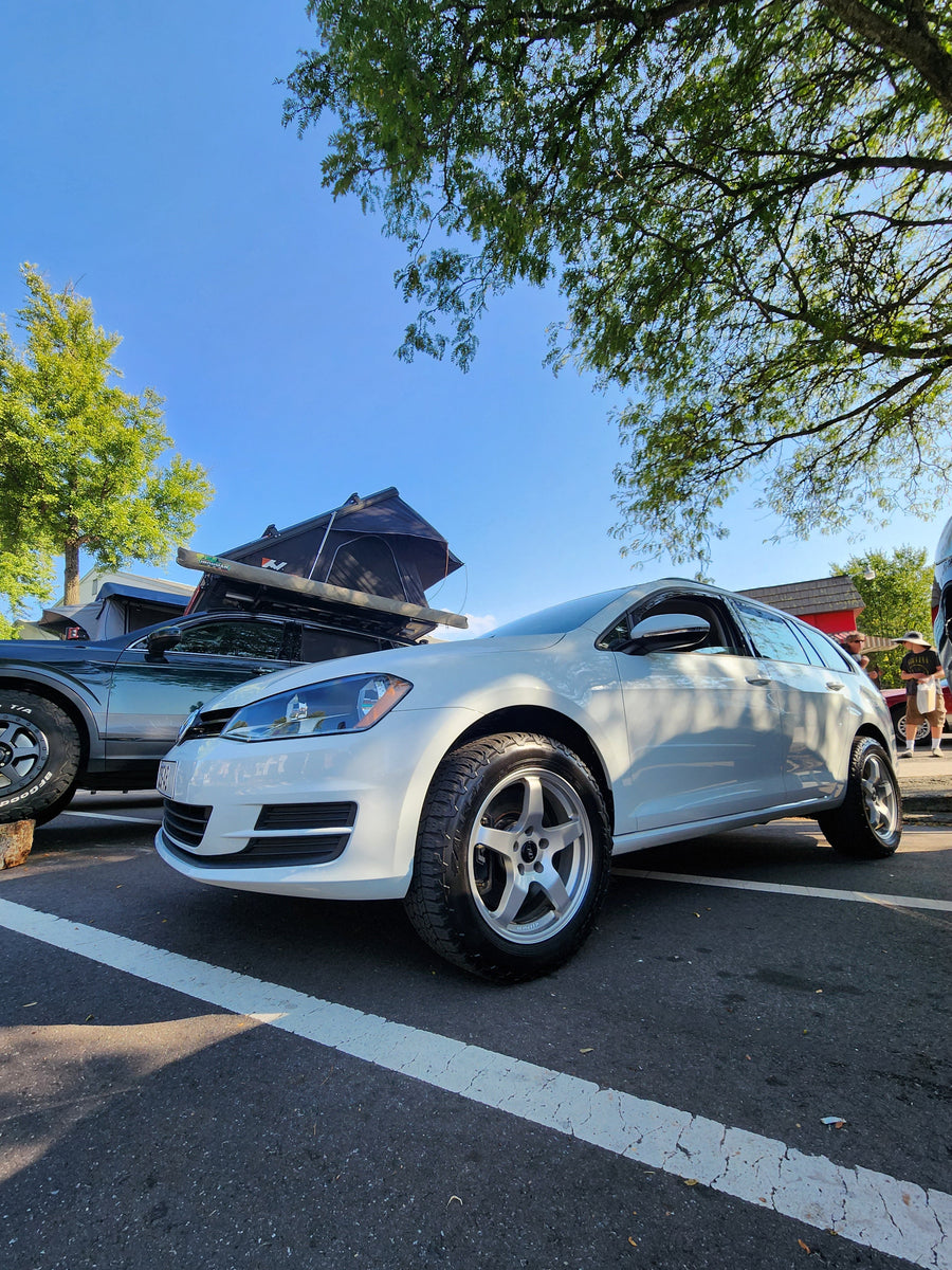 B2BFAB VW Golf Sportwagen 4 Motion Mk7 2017 to 2019 Complete Lift Kit